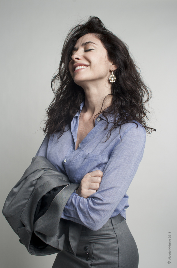 AlbertoHV / Photographer: Nadia Rowinsky / Actriz & Conductora