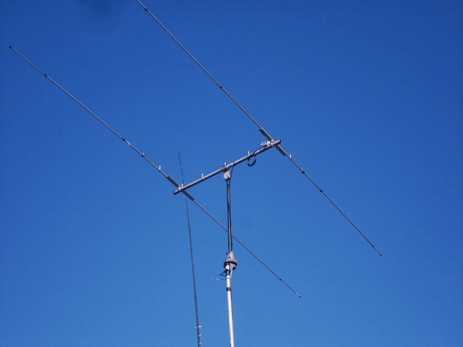 PE4BAS Amateur Radio Weblog: HB9CV test