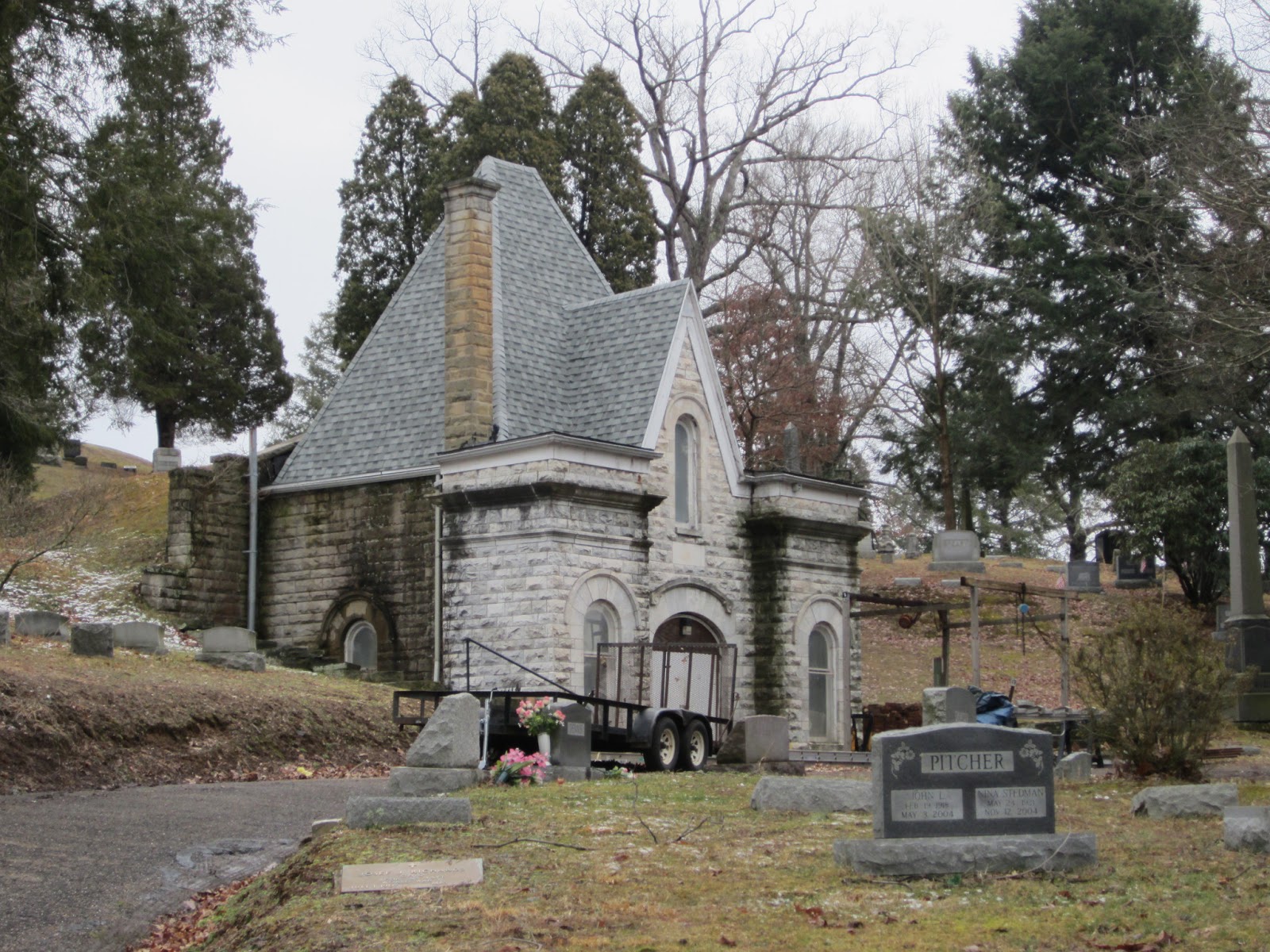 Beware of the Rug: Oak Grove Cemetery, Marietta, Ohio