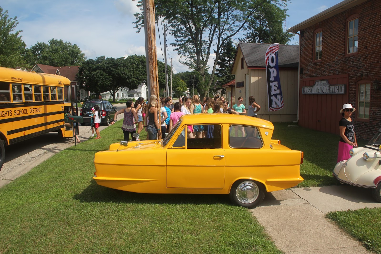 Up On The Ridge: A Visit to Gordon's and the MicroCar Museum!