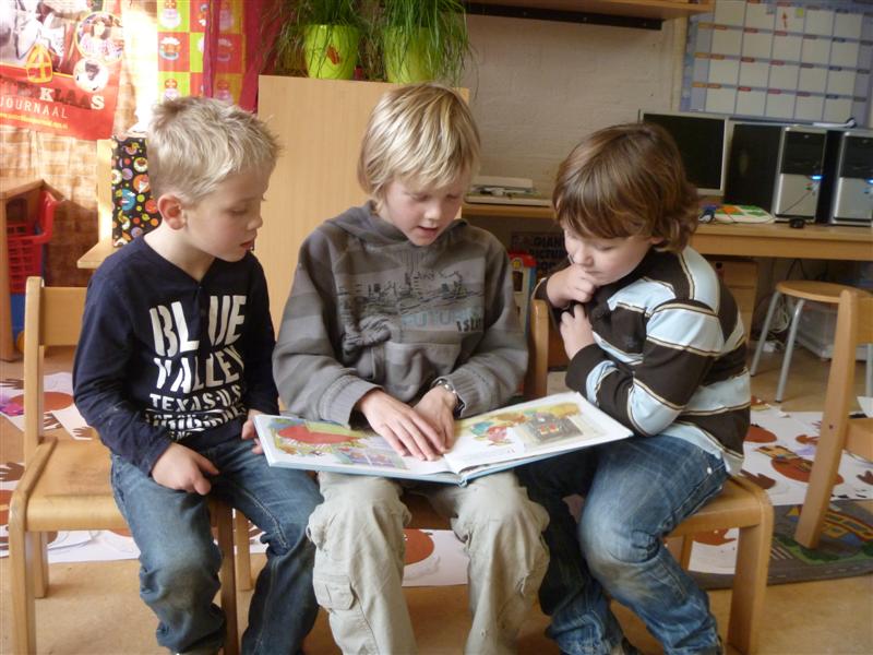 Basisschool Westwoud: Kinderen lezen voor
