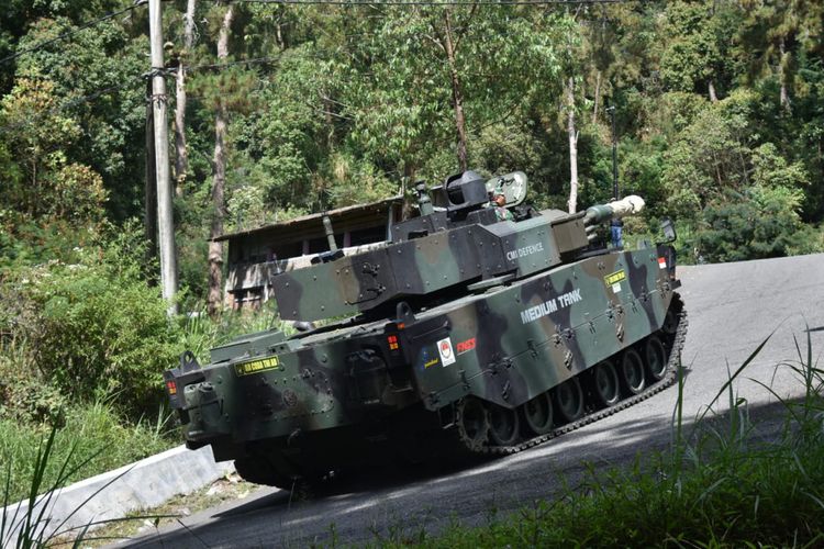 DEFENSE STUDIES: "Medium Tank" Uji Gerak di Berbagai Medan Berat