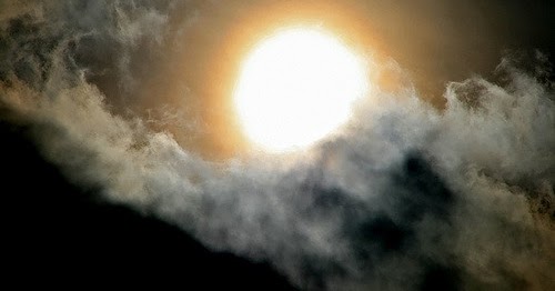 Anatoly's blog: Like the Sun by R. K. Narayan Review