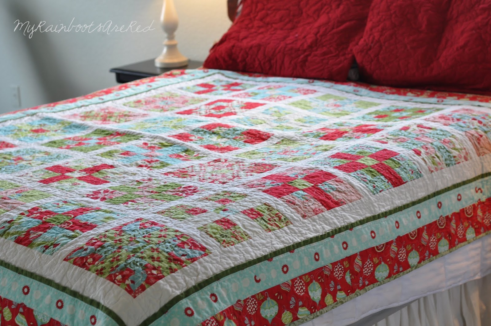 My Rainboots Are Red: :: Picnic Rollup Christmas Quilt