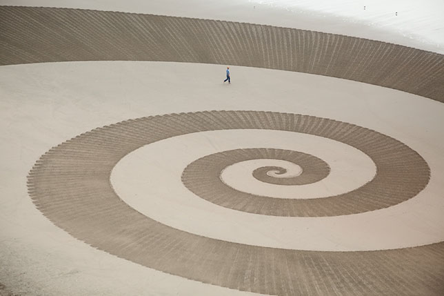 Artist of the day: Artist of the day, July 14: Jim Denevan, American ...