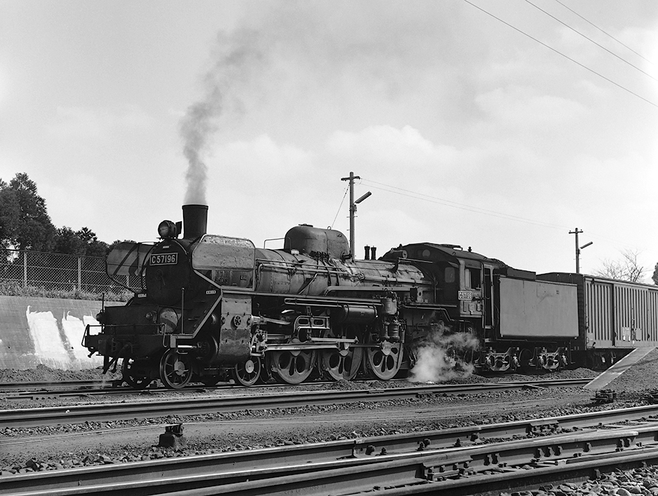 SL現役の頃、そしてその後: 日豊本線の C57 1973.2.15