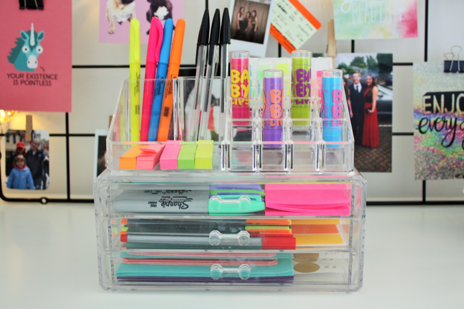 Desk organisation and storage tips | Isabel Warner