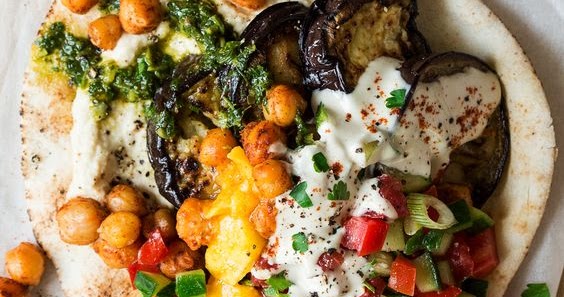 Sabih with spiced chickpeas - Quick and Easy Recipes