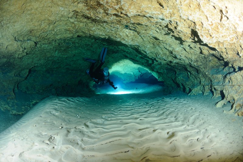 States of Immersion - A Florida Cave Diving Adventure: Madison Blue
