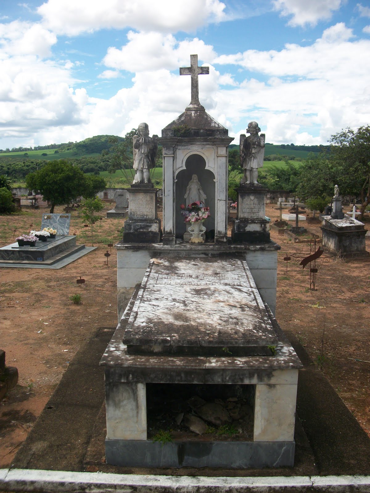 Arte em Tumulos: Mais fotos de Arte Tumular