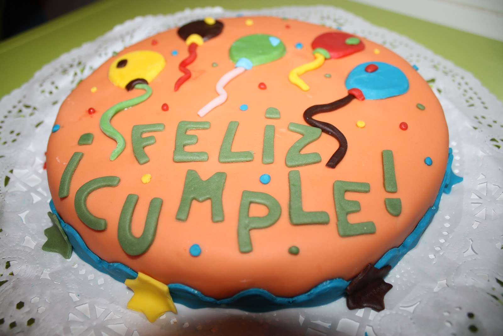 Cupcakes: mis dulces fantasias: Tarta ¡¡¡ FELIZ CUMPLE