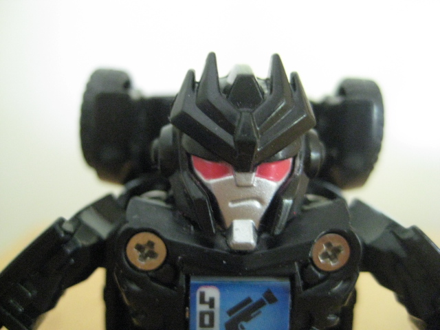 ChCse's blog: Toy Review: Transformers Bot Shots Barricade