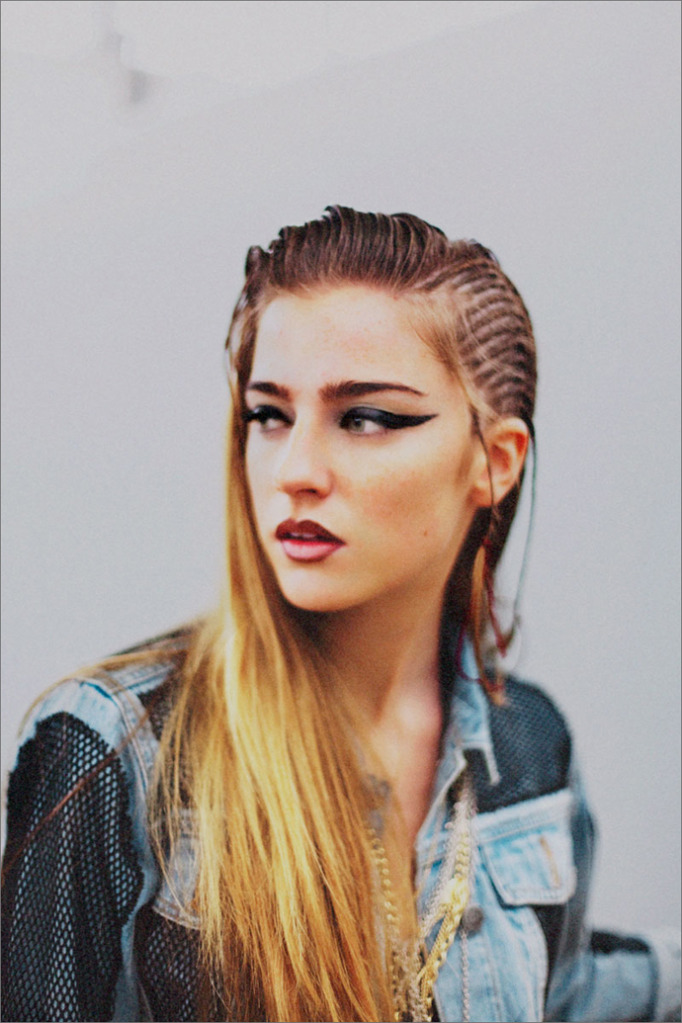 Look Good/Do Good: How to Dress Like a Girl Pimp