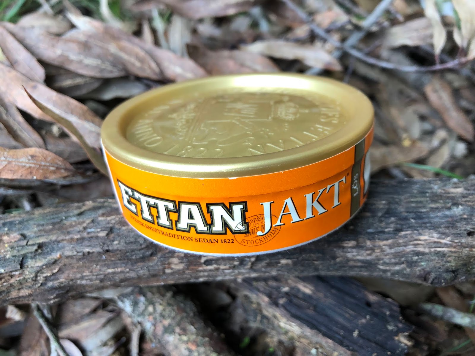 Fall 2018 Snus: Ettan Jakt & Jakobsson's Äpple & Skogsbär (Reviews). 1 ...