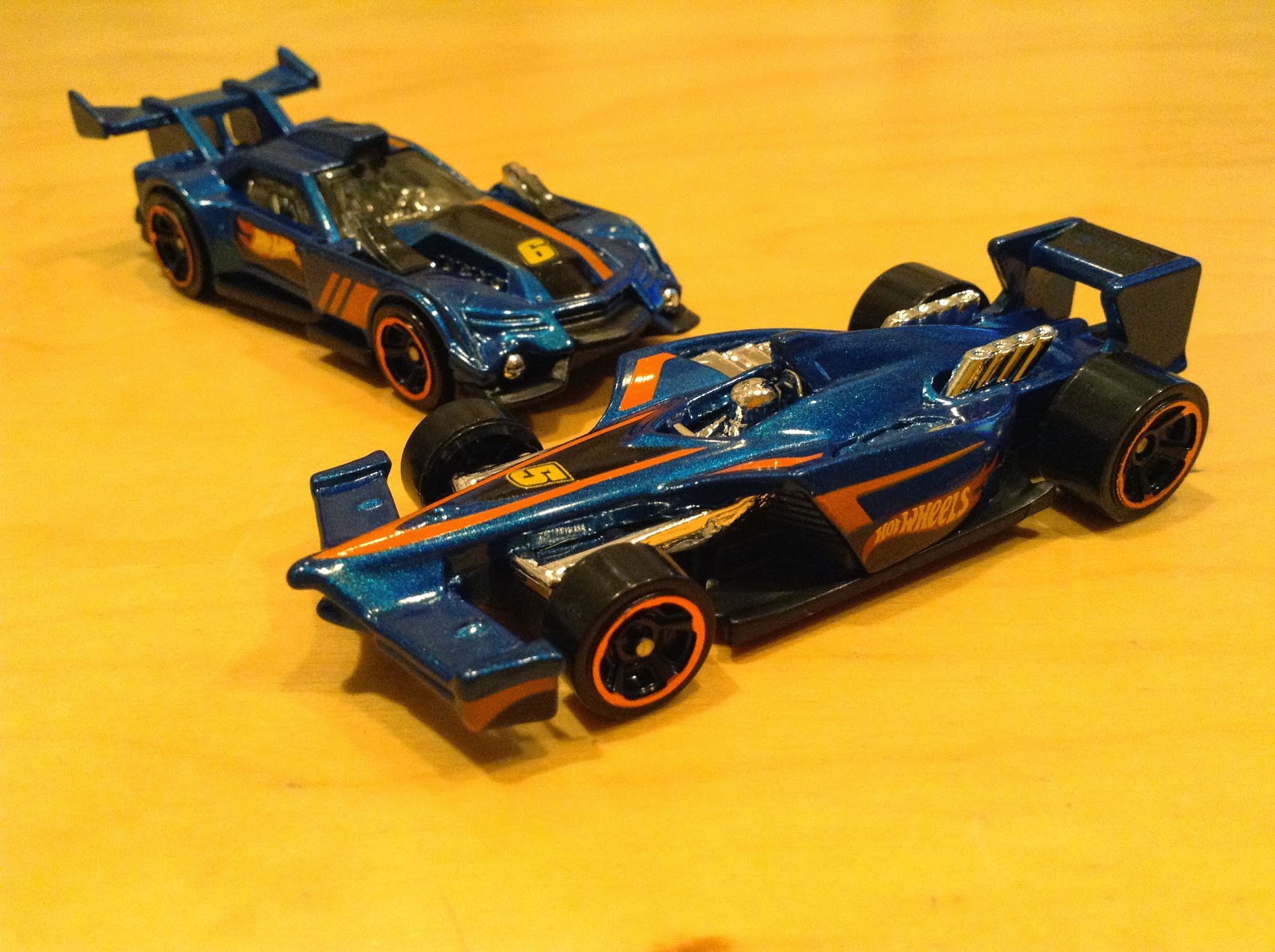 JULIAN'S HOT WHEELS BLOG: GT Hunter & Winning Formula