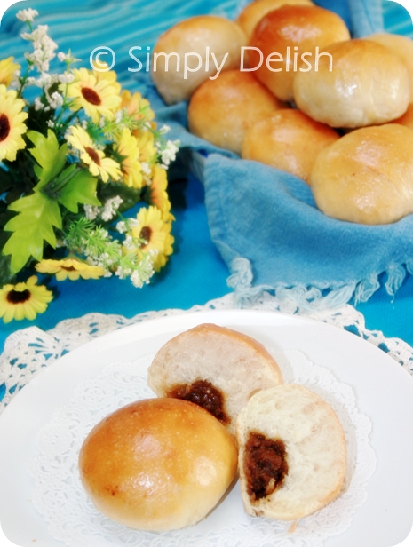 Semi home-made roti isi daging | Simply Delish...