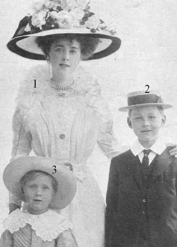 Gotha d'hier et d'aujourd'hui 2: La Fürstin von Pless et ses deux fils ...