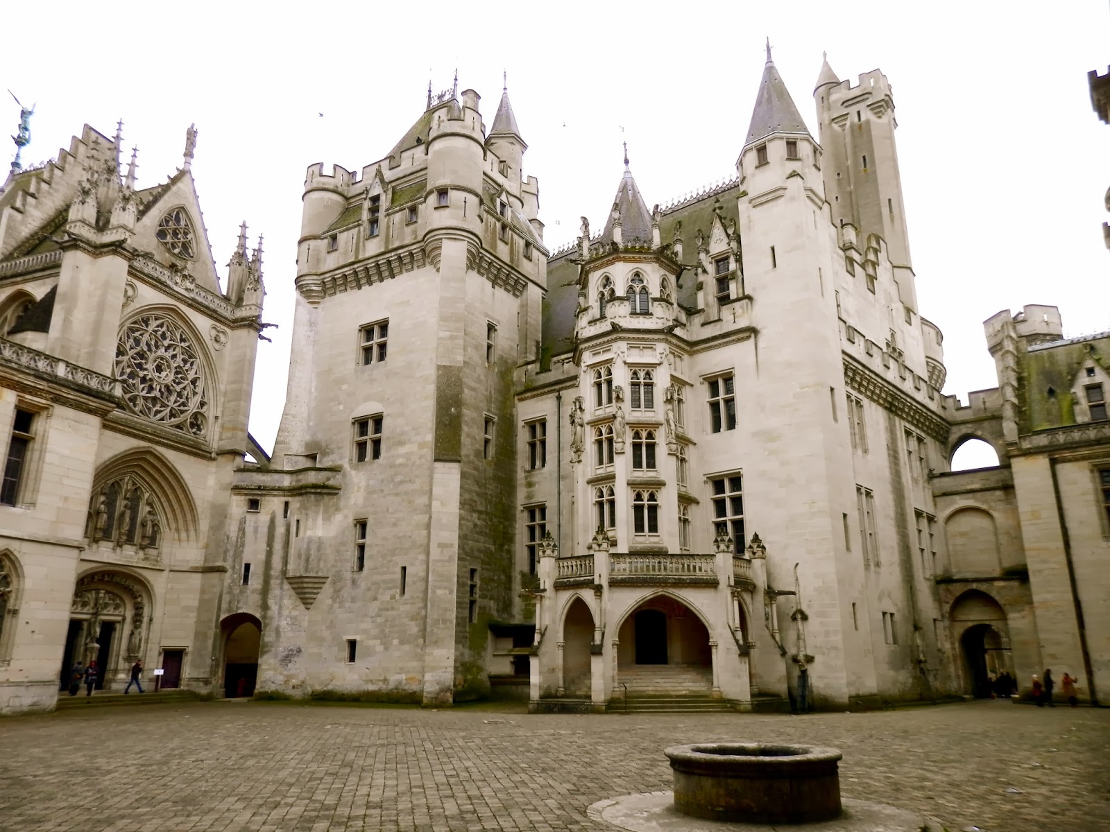 Voyage en France!: Day Trip: Chateau de Pierrefonds