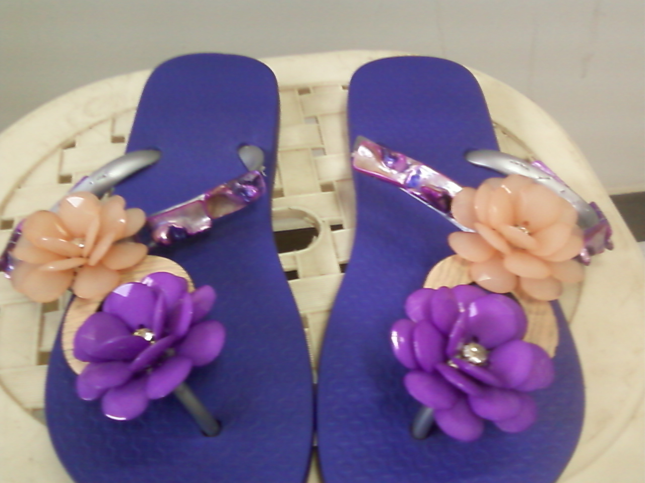 chinelas decoradas: chinelas deocoradas solo con flores