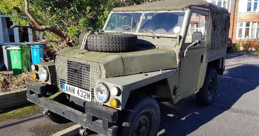 Landrover Defender: Land Rover Lightweight Series 3 - 1974