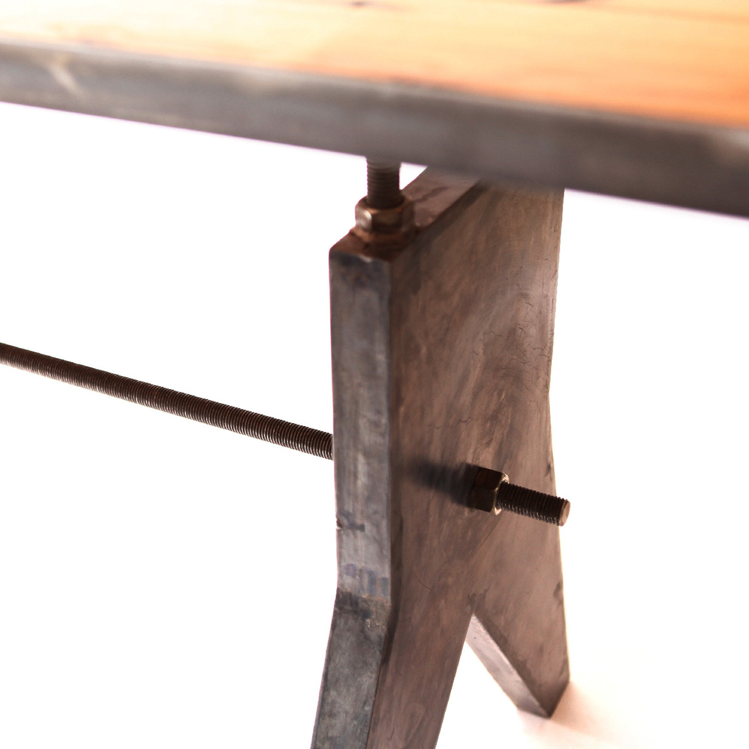 Dezign4u: Rocky Mountain Table. Furniture from Wood