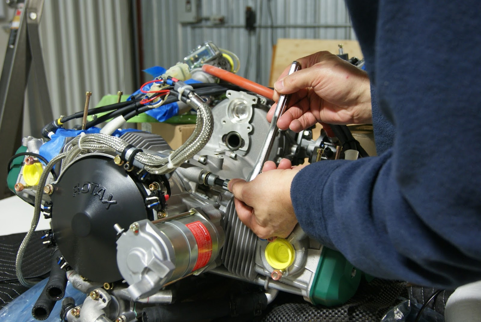 DOG Aviation John's RV-12 Blog: FF-1207Shroud Completed - Engine Ready ...