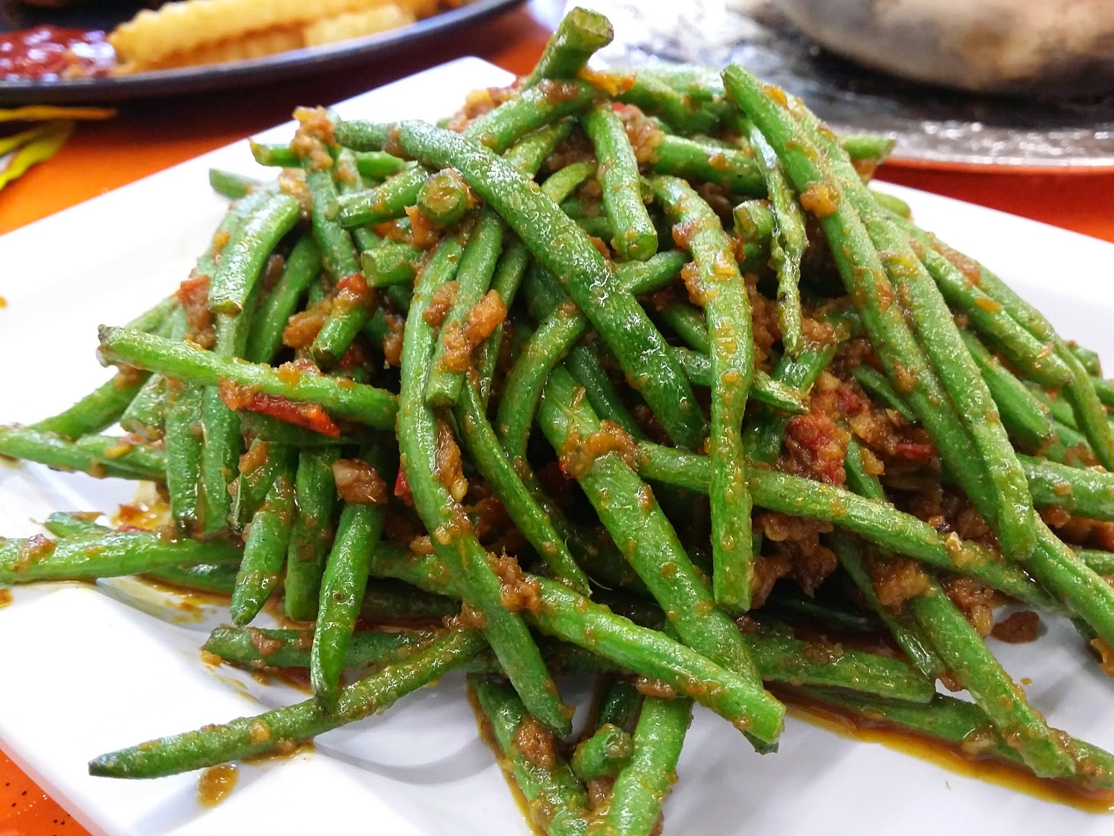 Freedom LC Life: Shi Wei Xian @ Blk 463 Sembawang Drive