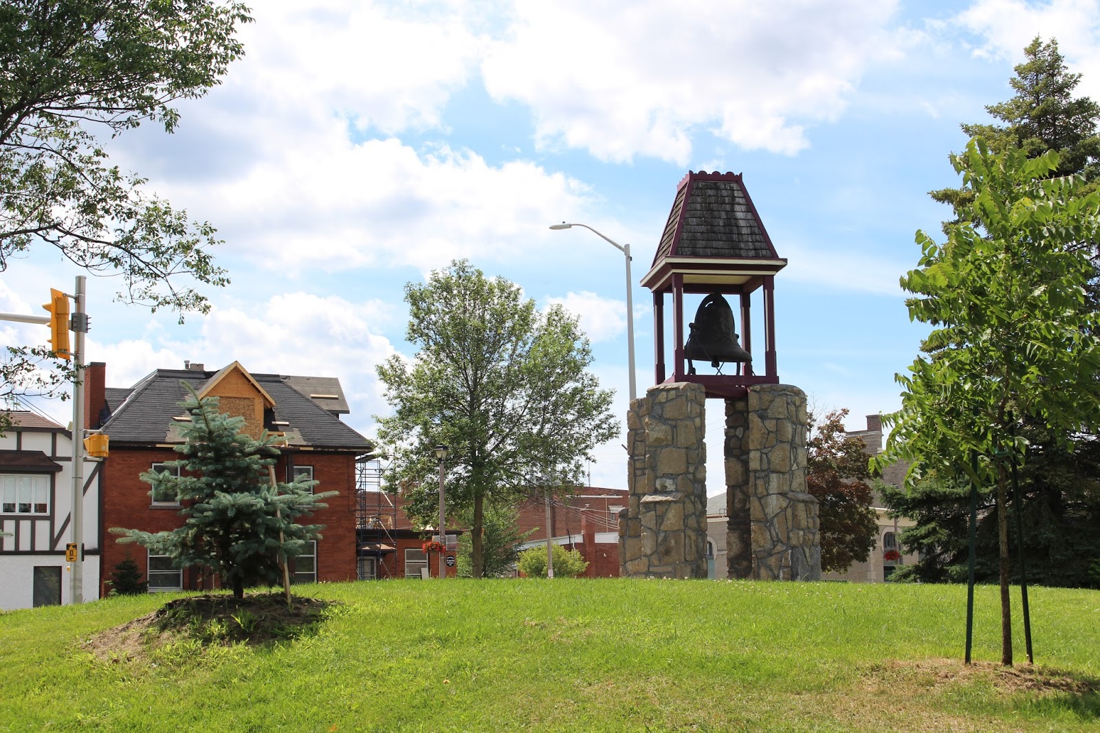 Memorials in Ottawa: Arnprior 125th Anniversary Monument