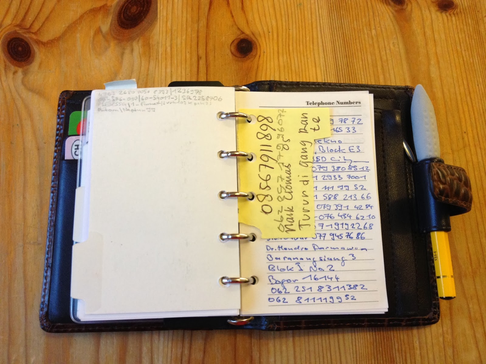 Philofaxy: My Filofax: The Mini Is Big Enough - Guest Post