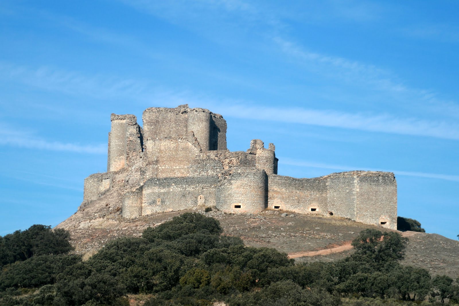 Un ManchegodeCorral (de Almaguer) por el Mundo .............. y por ...