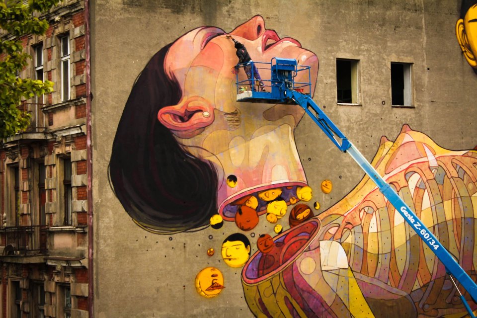 Os Gemeos x Aryz コラボ・ミューラル In ウッチ（ポーランド）