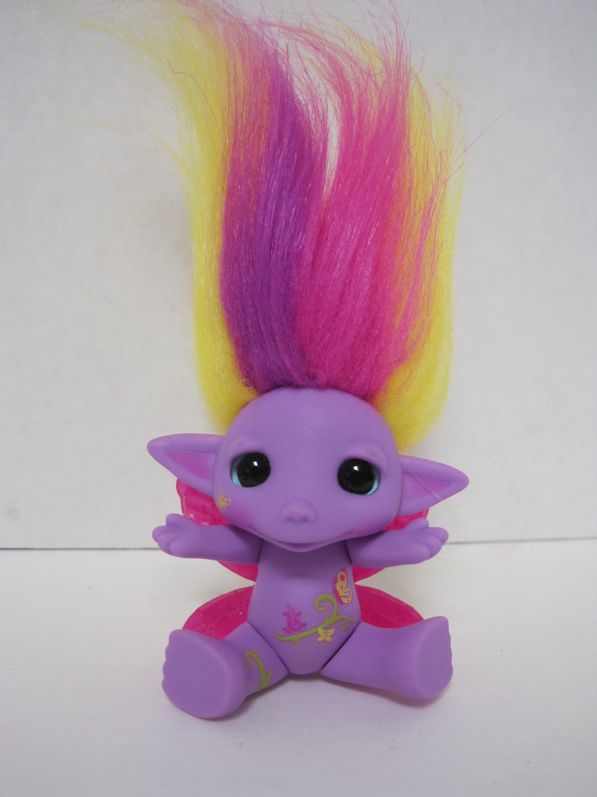 Never Grow Up: A Mom's Guide to Dolls and More: Toy Review: The Zelfs