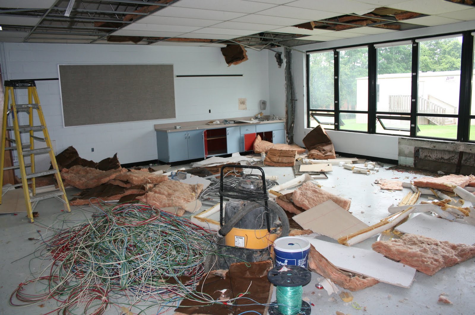 Clays Mill Elementary: Prepping for Classroom Demolition