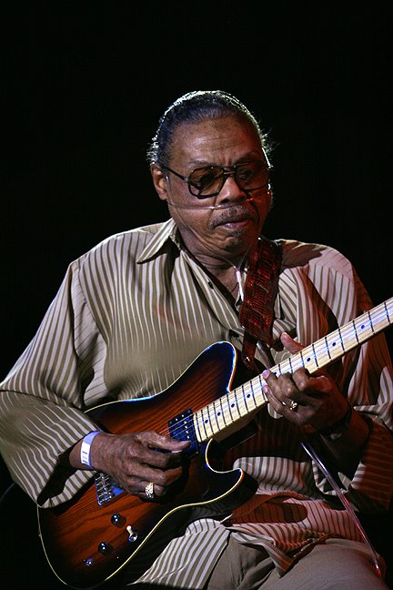 FNST Radio: Cornell Dupree 1942 - 2011
