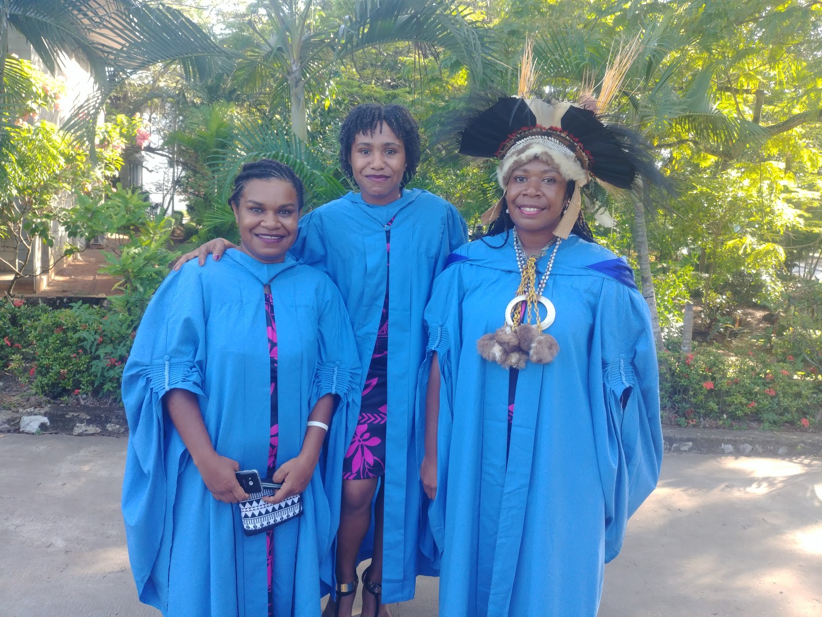 Mills travels in the Pacific: UPNG Graduation trip - Day 3: "Graduation ...
