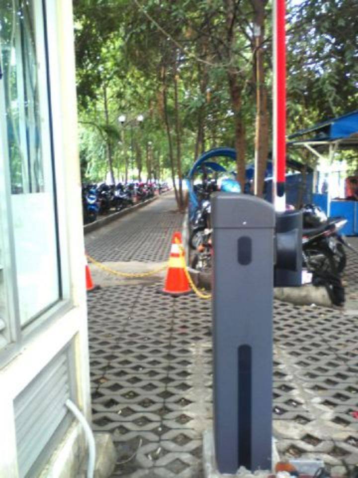 Palang Parkir Yogyakarta Kampus Ugm ~ Palang Parkir : Megah Sakti Makmur.cv