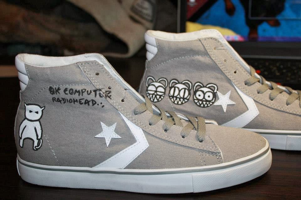 Διαλεξε και Στολισε: Ζωγραφικη σε παπουτσια!! RADIOHEAD drawing on shoes