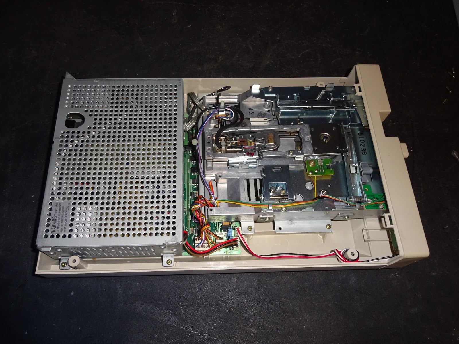 Tynemouth Software: Commodore 1571 Power Supply Conversion