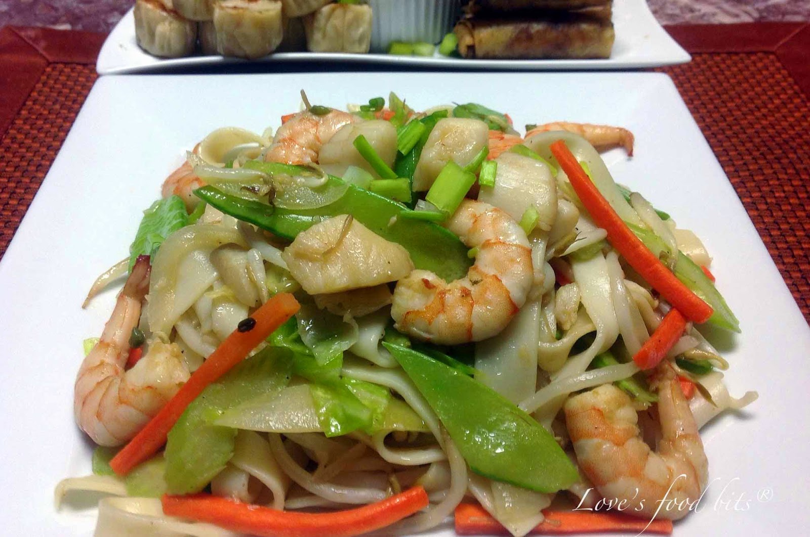 Love's Food Bits: Seafood Chow Ho Fun