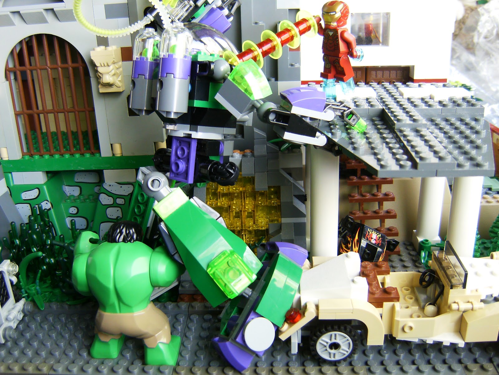 LEGO Wayne Manor and the Batcave