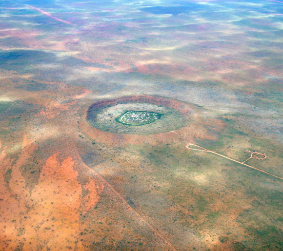 THE WORLD GEOGRAPHY: 12 Amazing Earth Scars