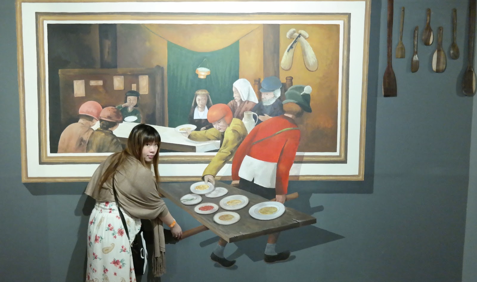 BNS' Trick Art Gallery - Pink and Undecided