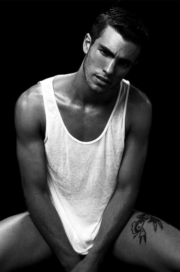 L'Homme du Jour: JULIAN SCHRATTER