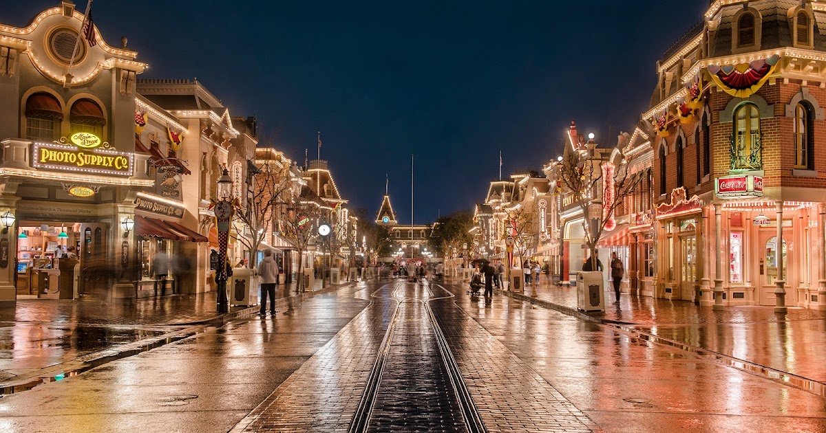 The Main Street Mood