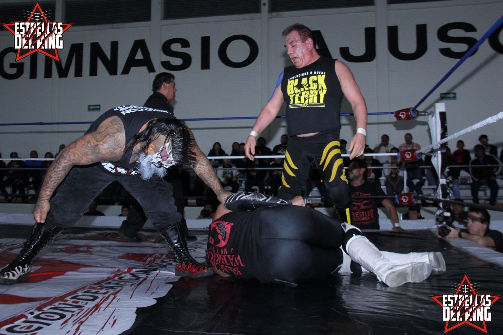 ESTRELLAS DEL RING.: Triunfo de Penta 0M y el Hijo de L.A Park en Lucha ...