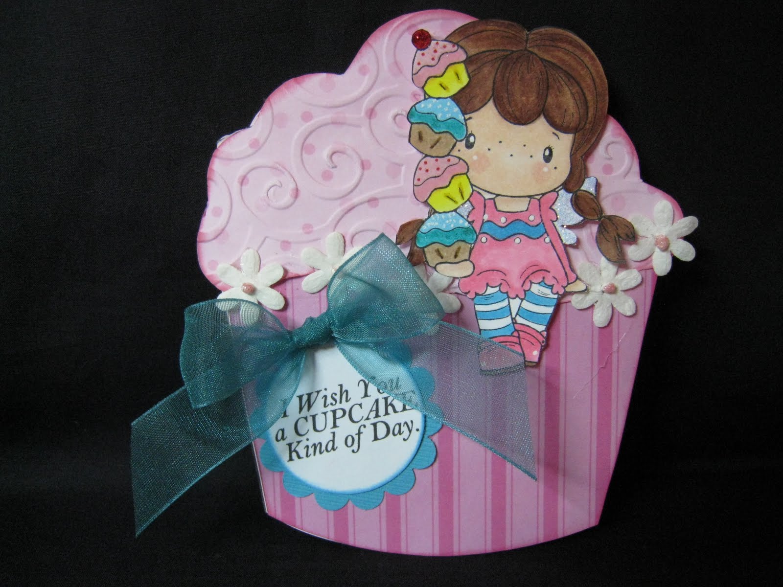 Just Mousin' Around: Cupcake shaped card