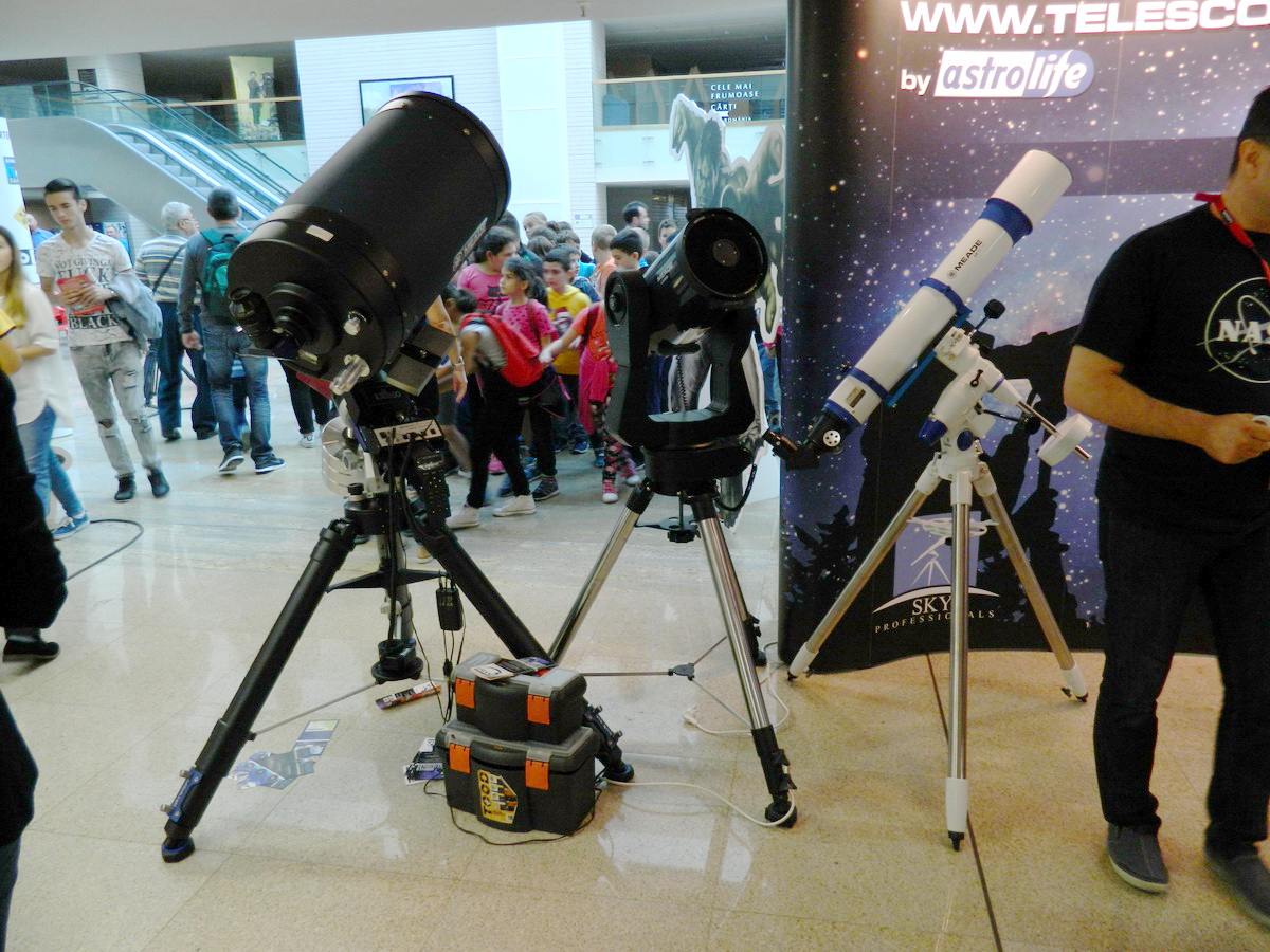 LA MULTI ANI, ROMANIA!: Telescoape