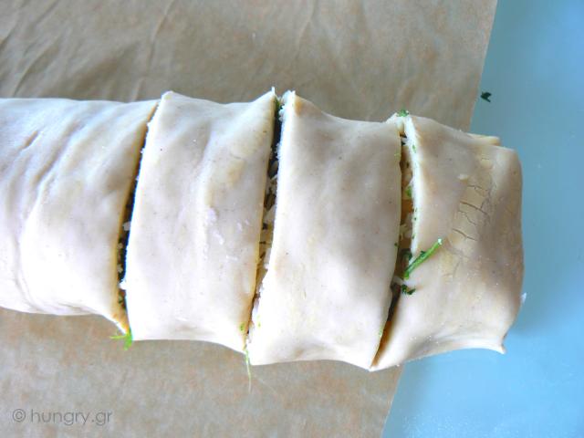 Kitchen Stories: Spinach Cheese Walnuts Swirls