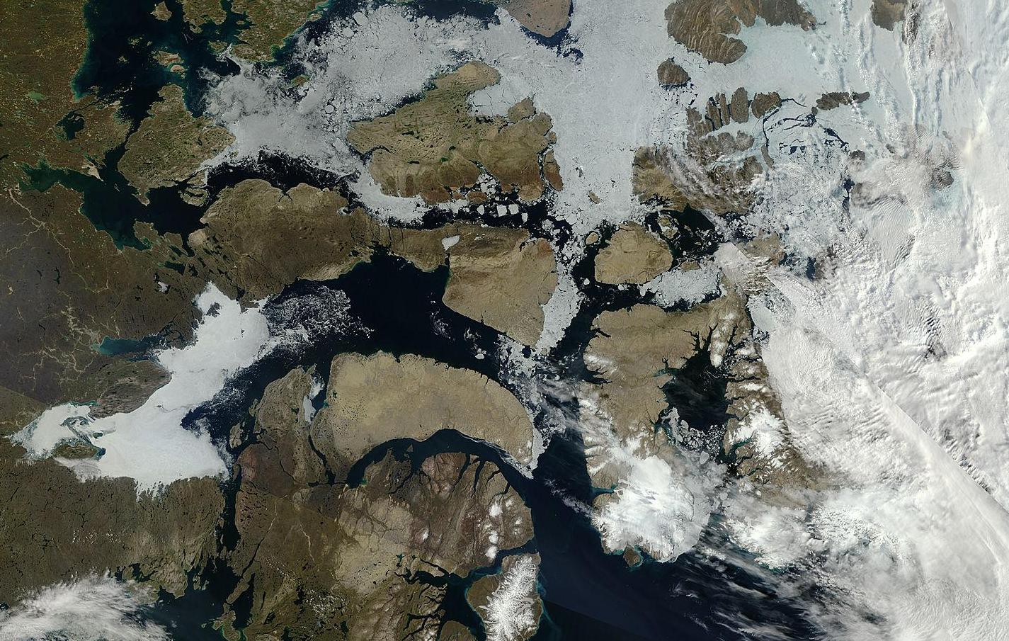 Arktyczny Lód: Przejście Północno-Zachodnie zaczyna się otwierać