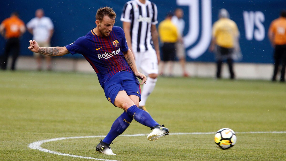 New FC Barcelona 17-18 Home Kit + Numbers - On-Pitch Debut - Footy ...